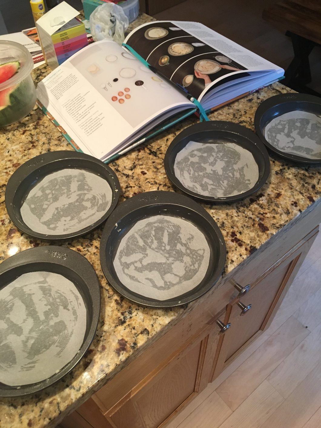 Mastering the 5-layer cake – Postcards and Pastries